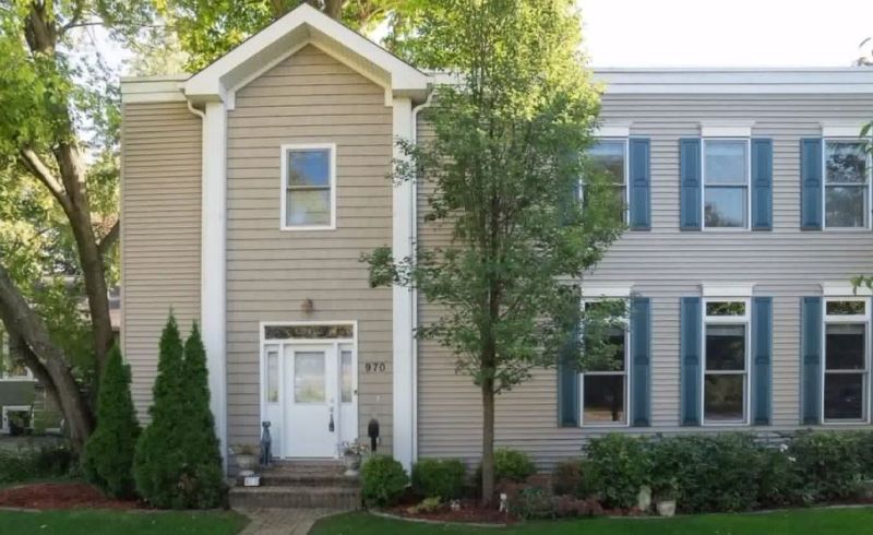 Fotografije uske kuće postale viralne, pogledajte kako izgleda iznutra ...