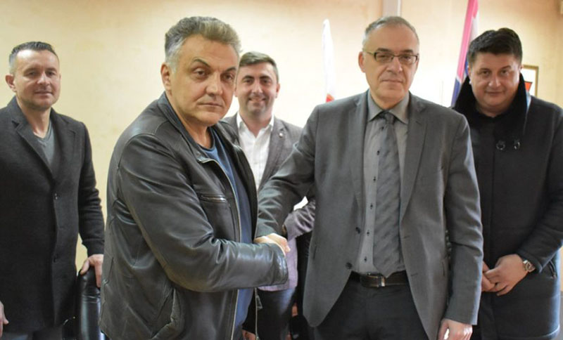 Dobojski hirurg postao član SDS-a: Takvo stanje mora se mijenjati ...