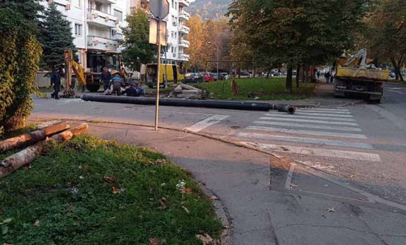 Mijenjaju se dotrajale cijevi: Obnova gradskog grijanja u banjalučkom ...