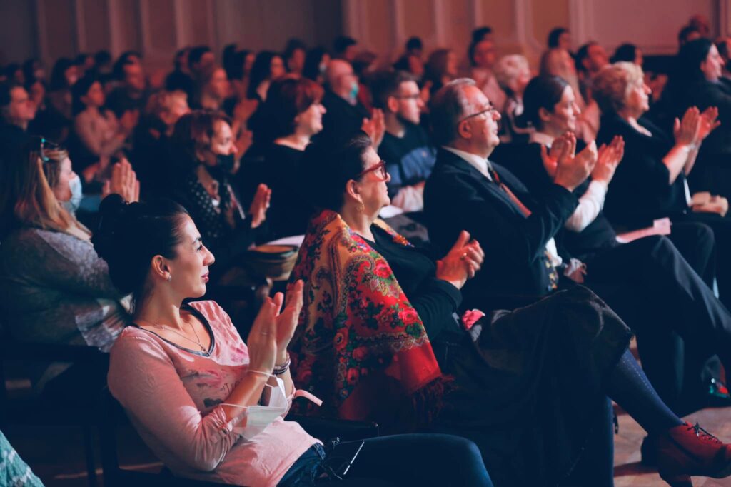 U Banskom dvoru održan koncert „Listov psaltir“ pijaniste Arsena ...