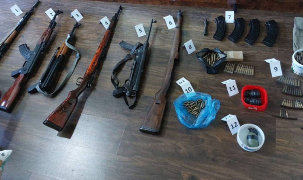 Velika akcija policije: Pretresi i hapšenja od ranog jutra – iza ... Velika akcija policije: Pretresi i hapšenja od ranog jutra – iza ...