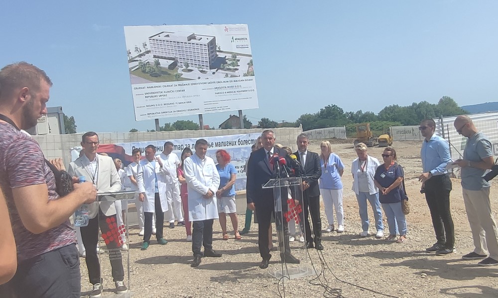 Radovi u krugu UKC-a: Počela izgradnja objekta za liječenje malignih ...