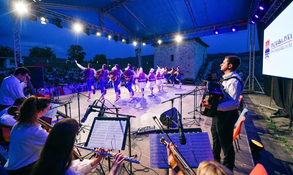 Festivalom srpskog folklora: Na Kastelu počeli “Banjalučki etno dani“ FOTO | BL Portal