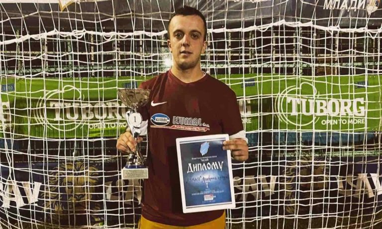 Iz uniforme u kopačke: Kako je Dragoslav od fudbala napravio dobar ...