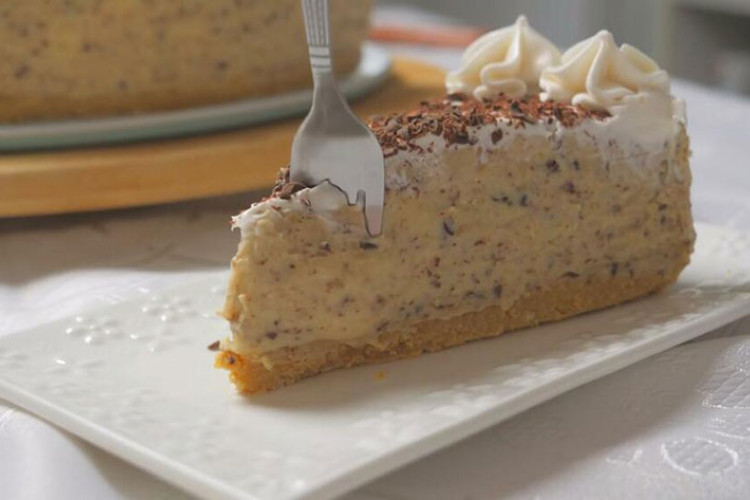 Bogata, brza, posna krem torta: Nevjerovatno ukusna poslastica za dane ...