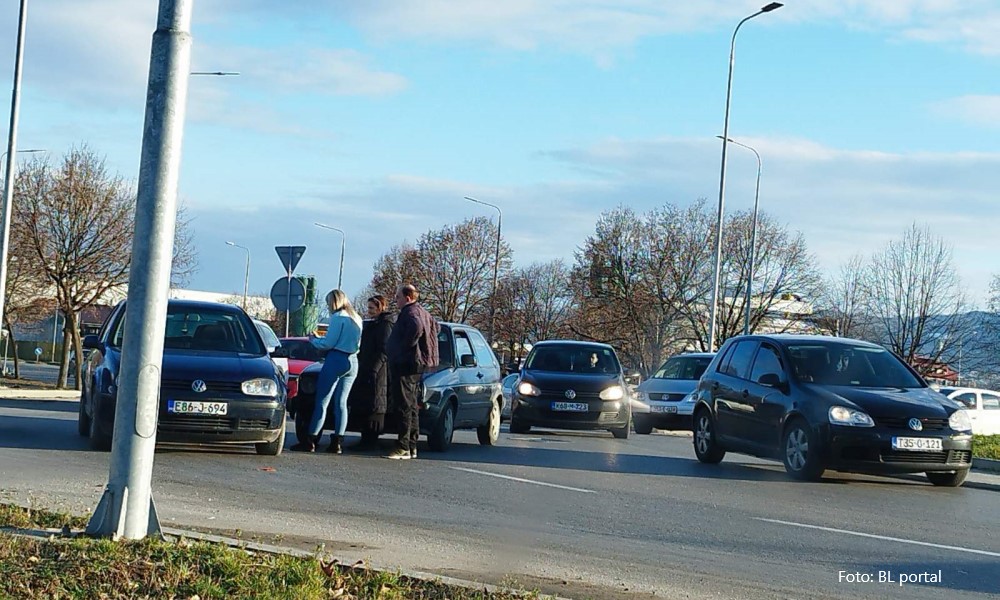Ogromne gužve: Sudar na Istočnom tranzitu u Banjaluci FOTO | BL Portal