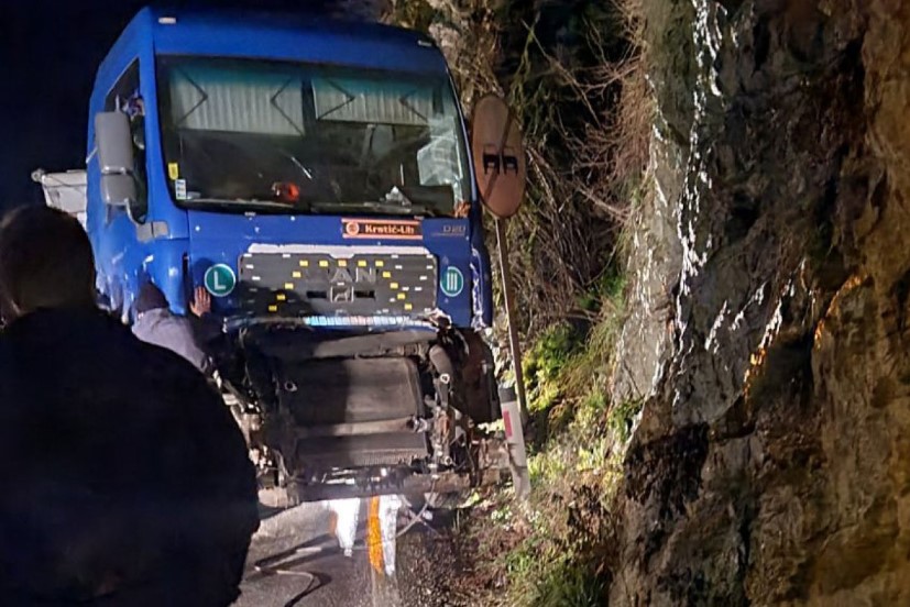 Saobraćajka kod Banjaluke: Sudar dva šlepera u kanjonu Tijesno | BL Portal