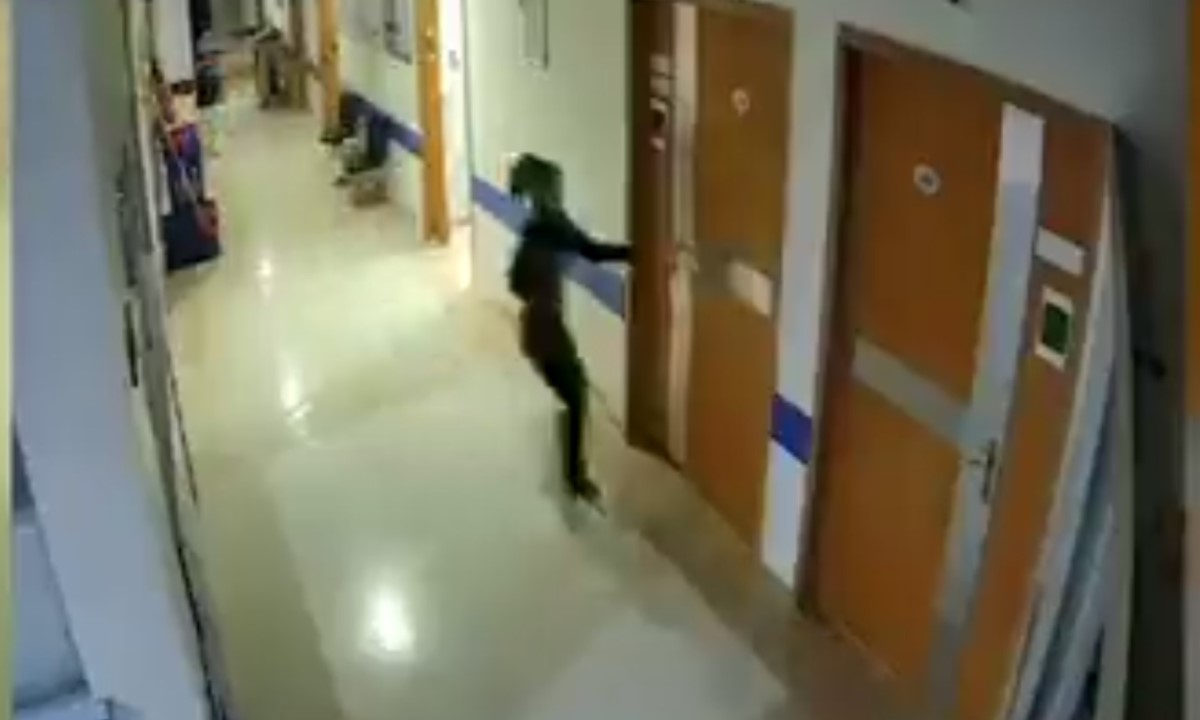 Kako bi vodila ljubav sa svojim mužem u bolnici: Žena se prerušila u doktora | BL Portal