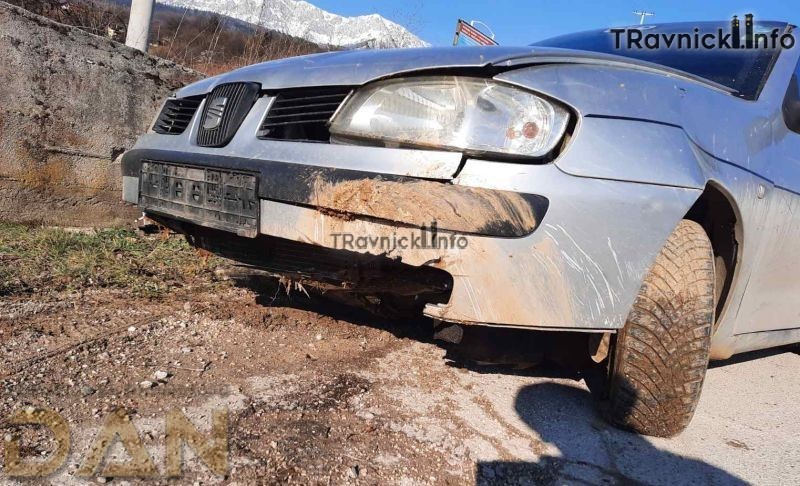 Saobraćajna nezgoda kod Travnika: U slijetanju vozila jedna osoba teško povrijeđena | BL Portal