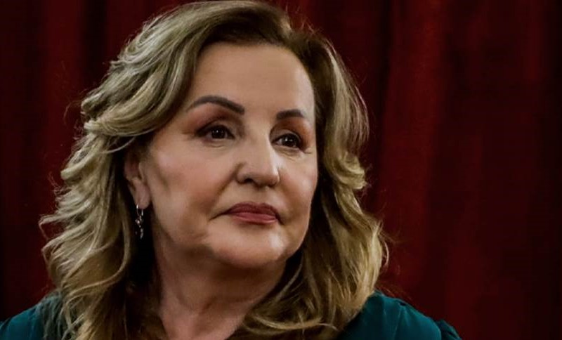 Težak život u mladosti: Ana Bekuta se porodila sa 17 godina i sina ... Težak život u mladosti: Ana Bekuta se porodila sa 17 godina i sina ...