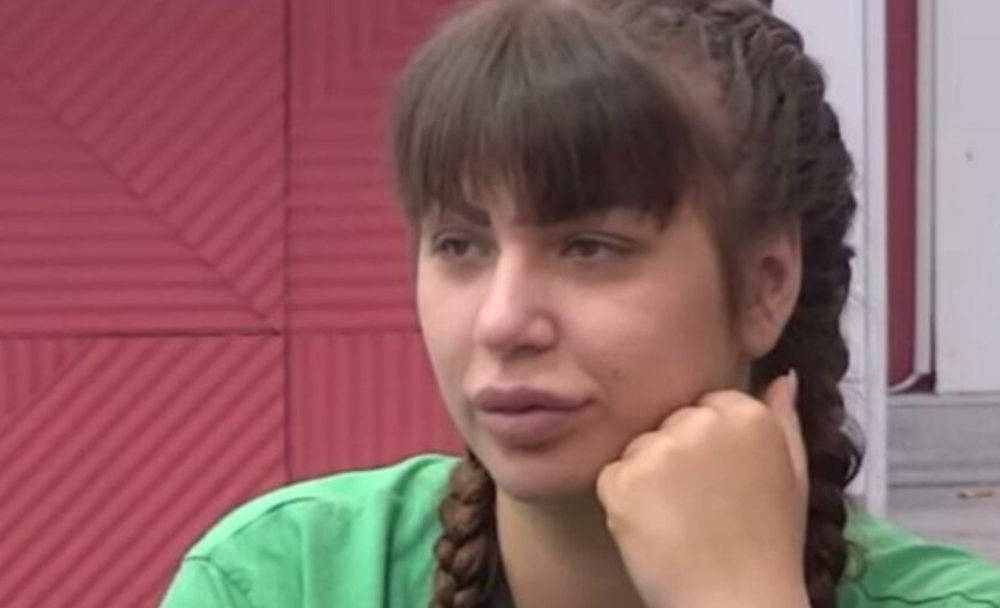 Miljana Kulić šokira i nakon rijalitija! Bivša zadrugarka staje na ... Miljana Kulić šokira i nakon rijalitija! Bivša zadrugarka staje na ...