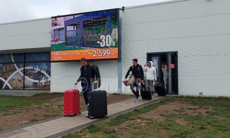 Nastupaju na turniru Srpska open: U Banjaluku stigao prvi avion sa teniserima VIDEO | BL Portal