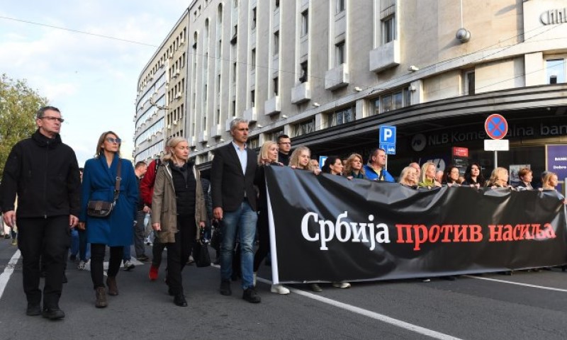 Protest u Beogradu: Građani zahtjevaju stop promociji nasilja i ostavke ... Protest u Beogradu: Građani zahtjevaju stop promociji nasilja i ostavke ...