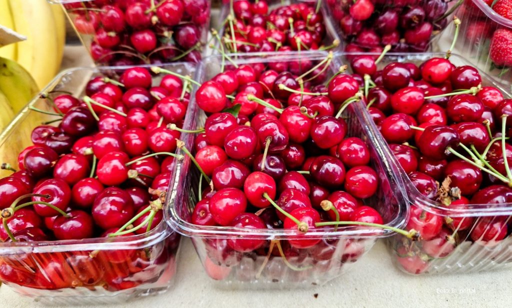 Stigle prve trešnje! Evo i prvih cijena na banjalučkoj Tržnici VIDEO ...