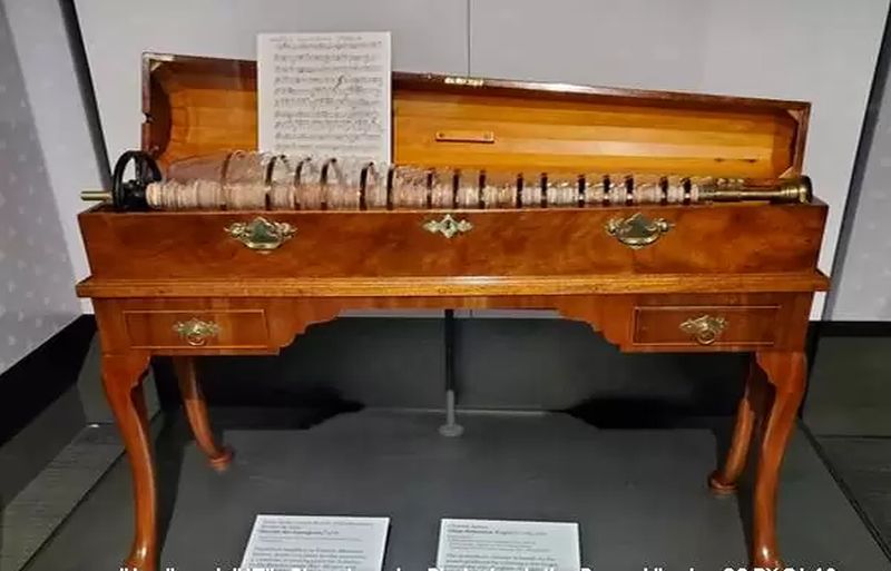 Staklena harmonika najopasniji muzički instrument na svijetu! | BL Portal