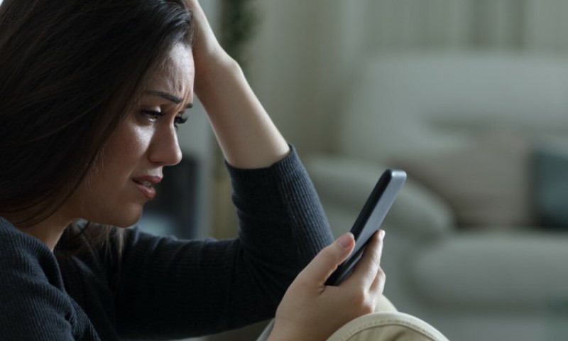 Uznemireni ste ili ljuti: Ovo su znakovi da vam je potreban detoks od tehnologije | BL Portal