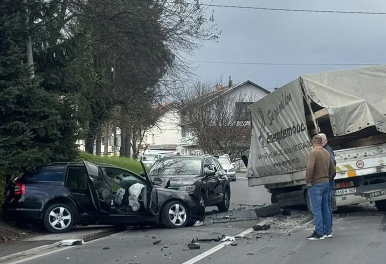 Obustavljen saobraćaj: Sudar tri vozila na magistralnom putu | BL Portal