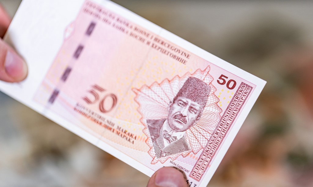 Sačinjavali fiktivne račune: Zloupotrebom službenog položaja oštetili ...