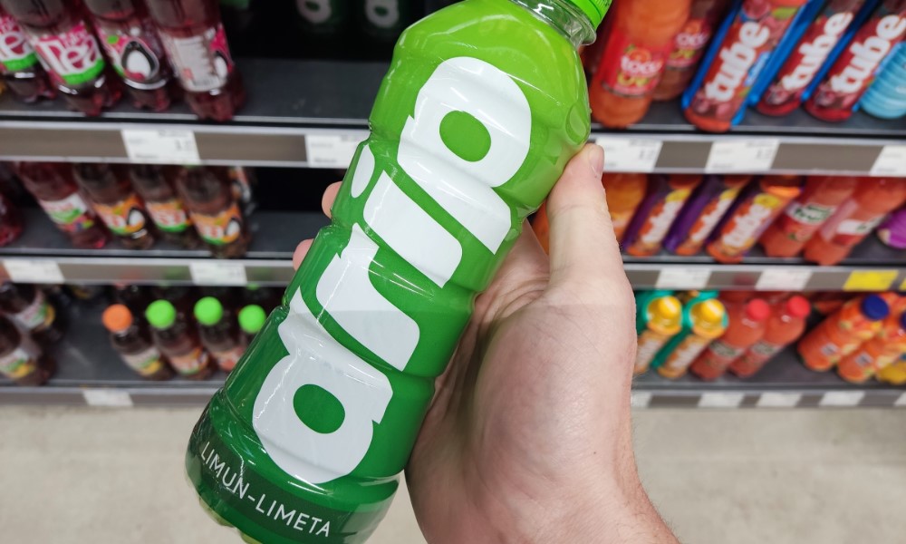 Pola litre tri KM: Banjalučki đaci poludjeli za sokom influensera iz ...