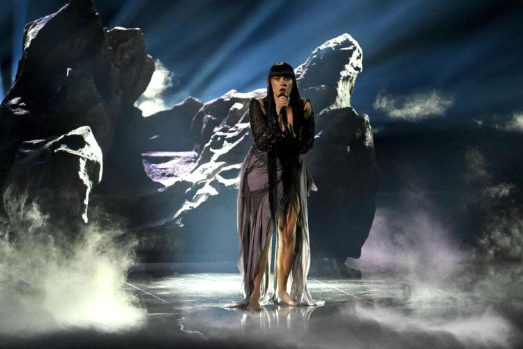 Teja Dora oduvala sve: Predstavnica Srbije efektnim nastupom oduševila ...