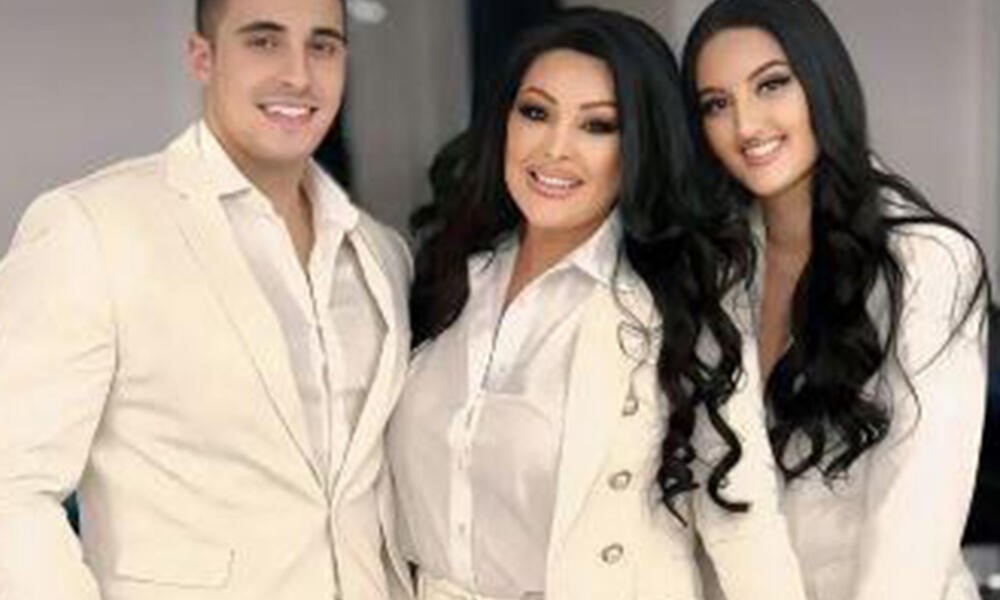 Pjevačica sreću podijelila na društvenim mrežama: Slavlje u domu ...