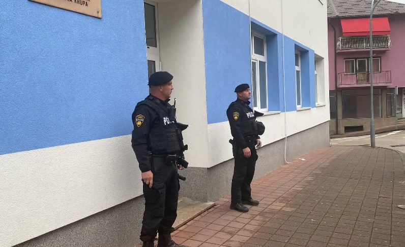 Ubio policajca u Bosanskoj Krupi: Objavljene prepiske maloljetnog teroriste | BL Portal