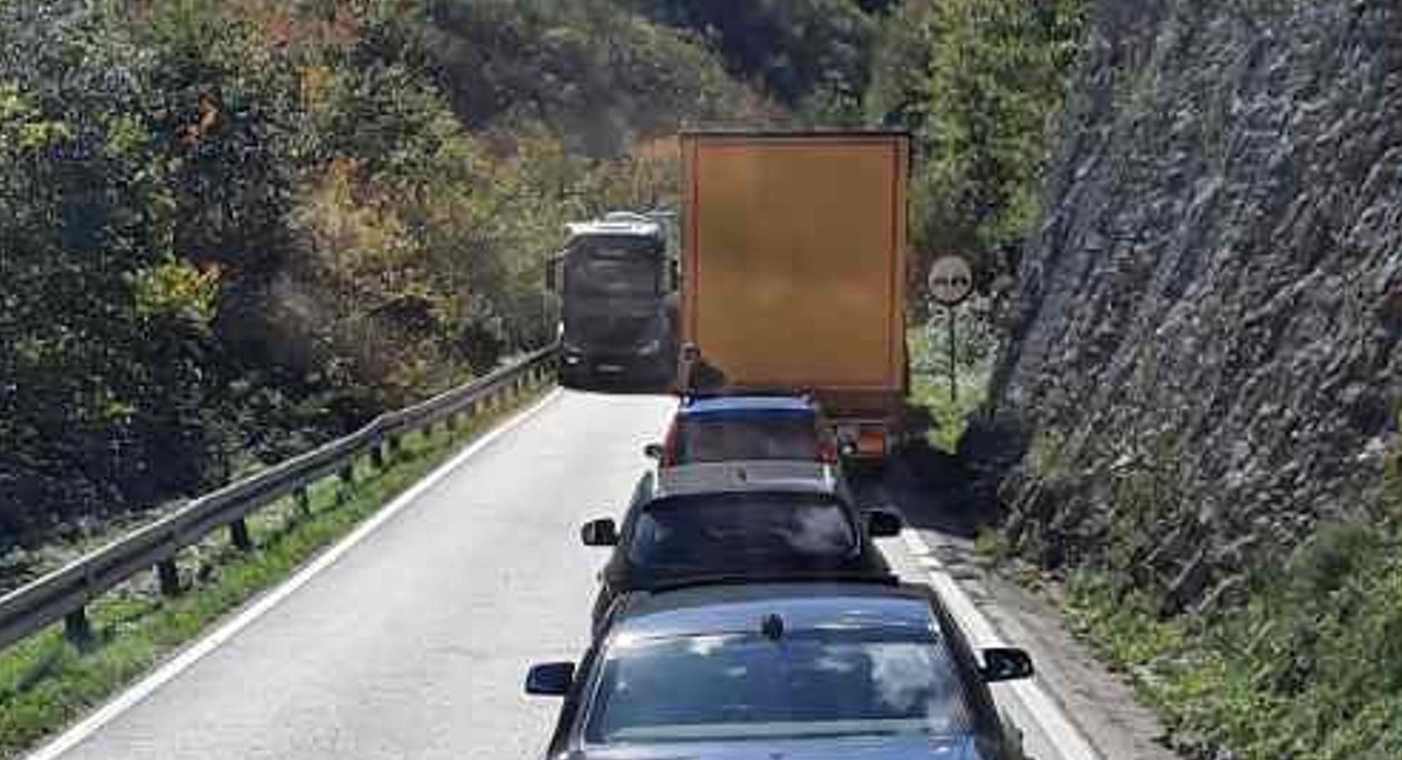 Detalji udesa: Dva kamiona se sudarila u kanjonu Tijesno, saobraćaj obustavljen | BL Portal