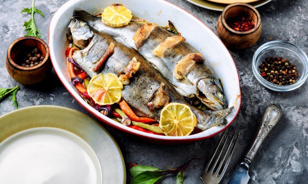 Tri vrste ribe koje bi trebalo da jedete češće: Pune su vitamina D | BL ...