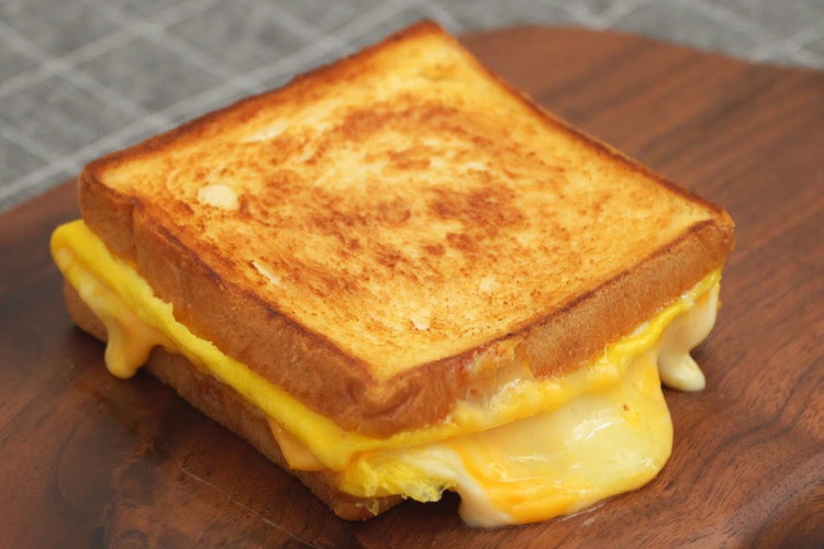 Prste da poližeš: Najbolji tost sa sirom koji ćete ikad probati | BL Portal