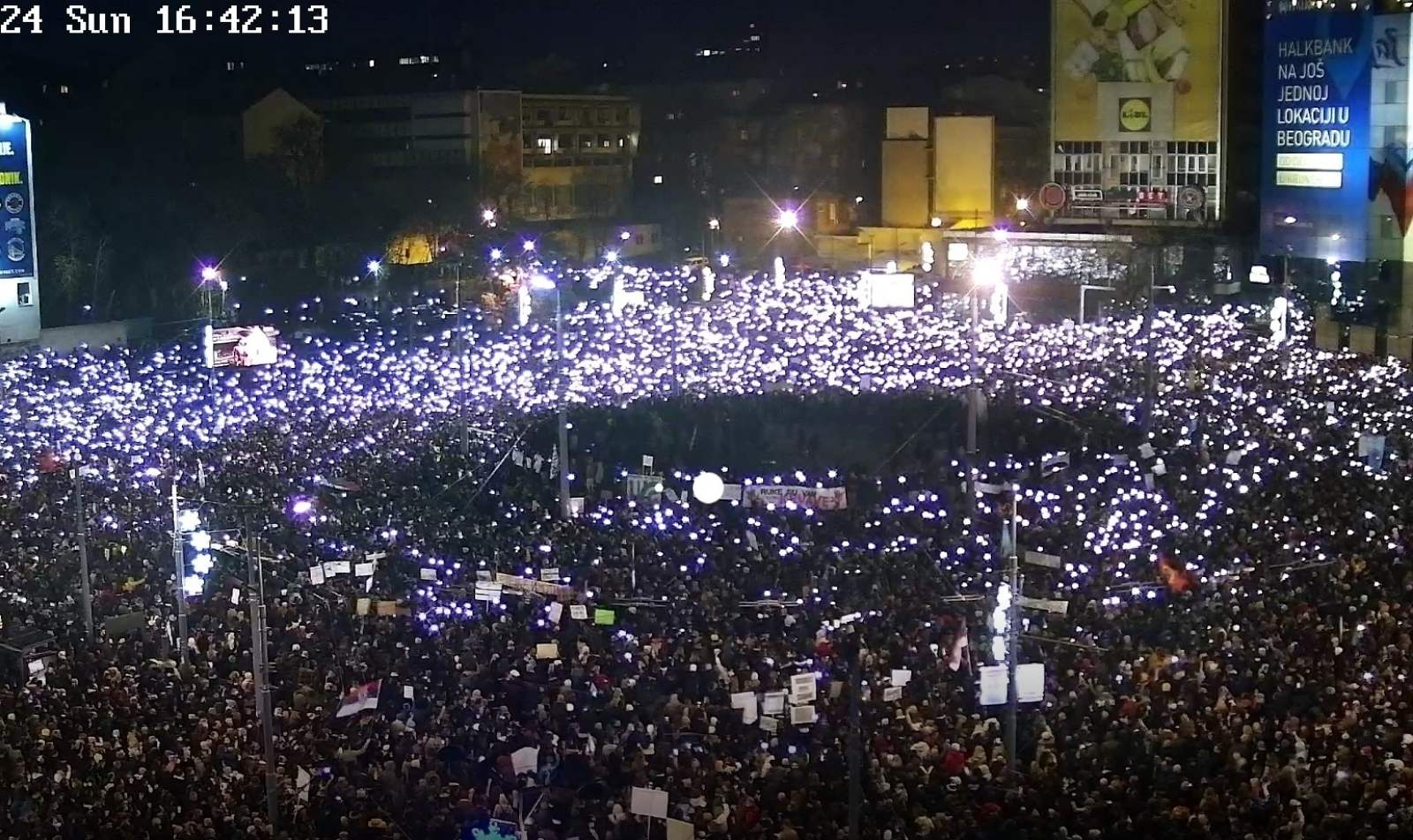 Veliki protest u Beogradu! Studenti: Država je vlasništvo djece VIDEO ...