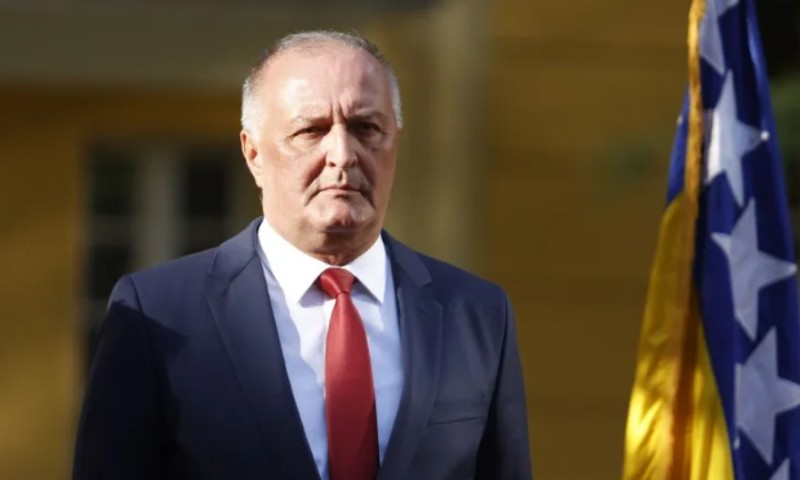 Opravdanja ministra odbrane: Obmanuli su i mene da će biti u redu i da ...