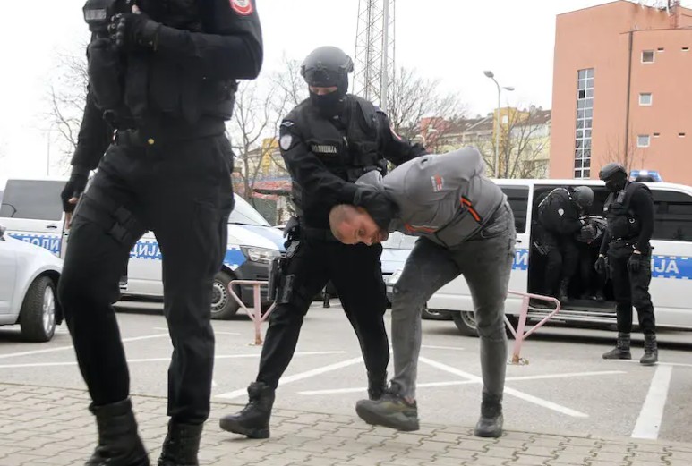 Nedavno izašao iz zatvora: Banjalučanin uhapšen zbog prijetnji svjedoku u predmetu ”Еskadron ...