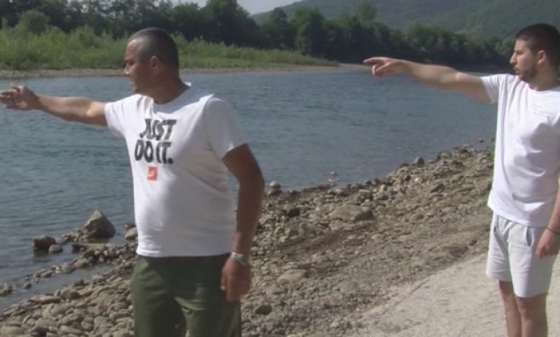 Herojski podvig u Bratuncu: Vatrogasac i profesor spasili dječaka od ...