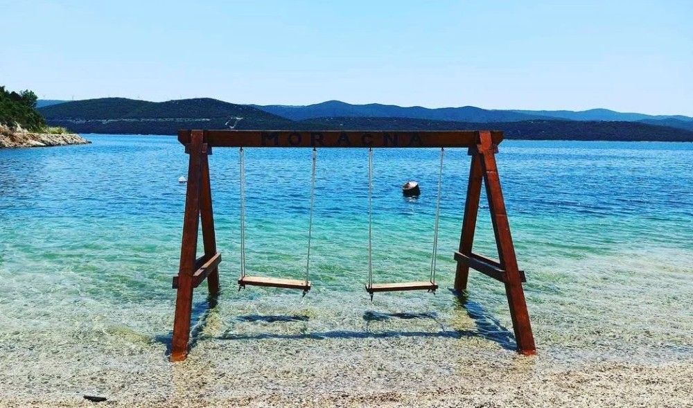 Turisti oduševljeni: Plaža tik uz Neum nudi kristalno plavo more | BL ...