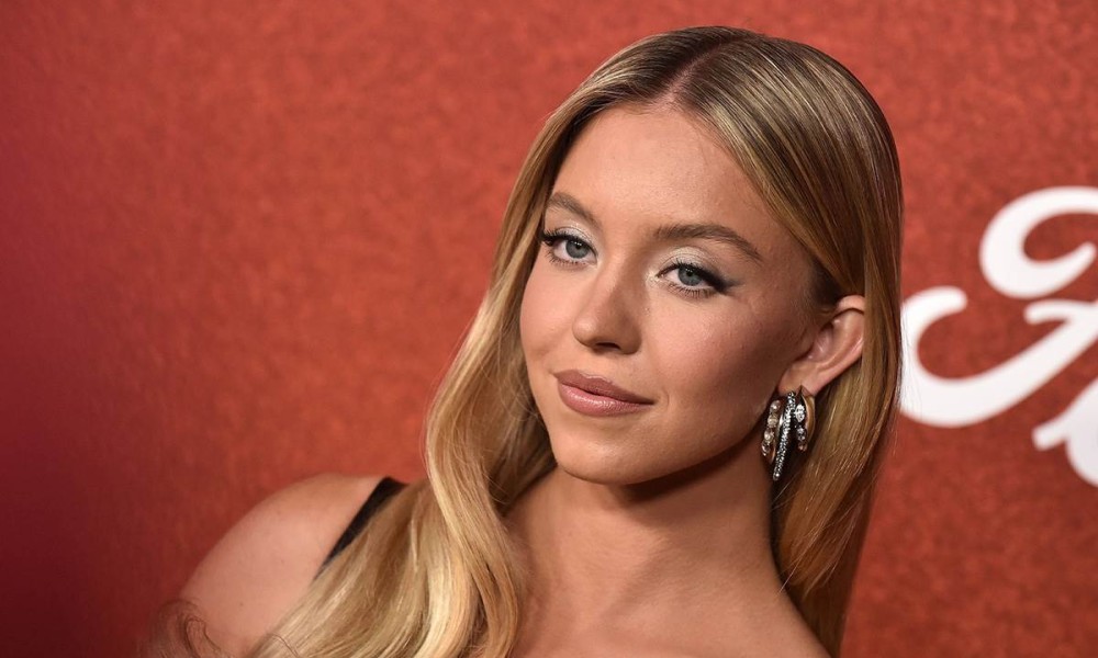 Glumica uživa u vezi: Sidni Svini ima novog dečka | BL Portal